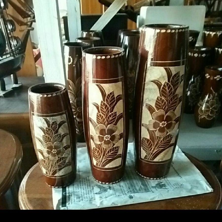 Jual fas pot bunga 1 set 3 barang dari kayu jati dengan Harg