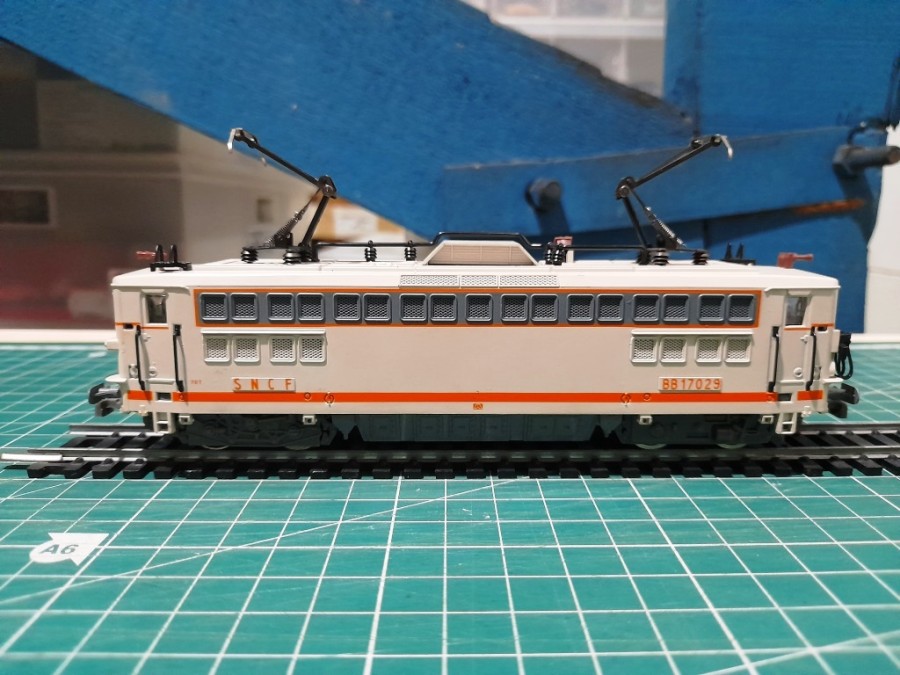 Jual Jouef HO Gauge DC Analog - Loko SNCF BB 17029 B5-N41 de