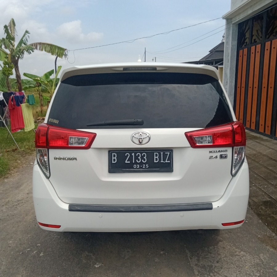 Toyota Innova Putih: Mobil Keluarga Ideal | Toco Iklan Baris