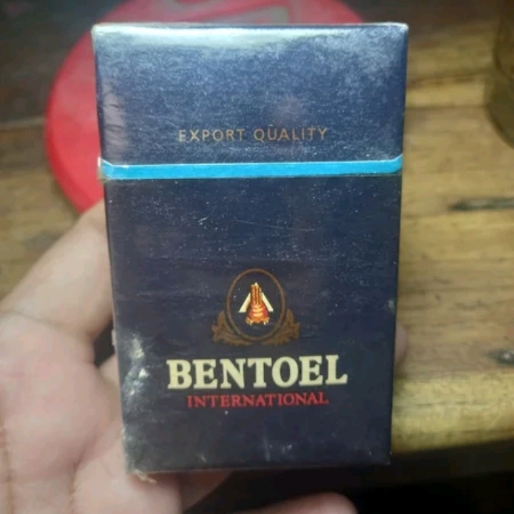 Jual koleksi pajangan ROKOK BENTOEL jadul vintage rare denga