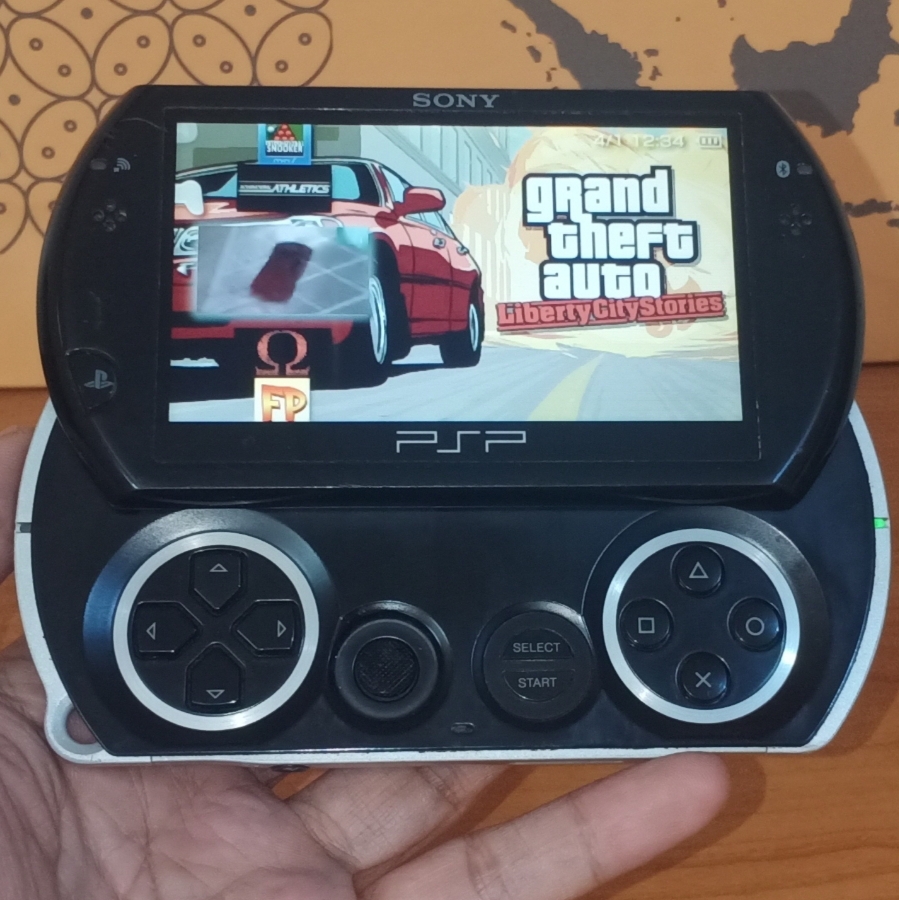 Jual Sony Psp Go Normal Isi 100 Game dengan Harga Terbaik di